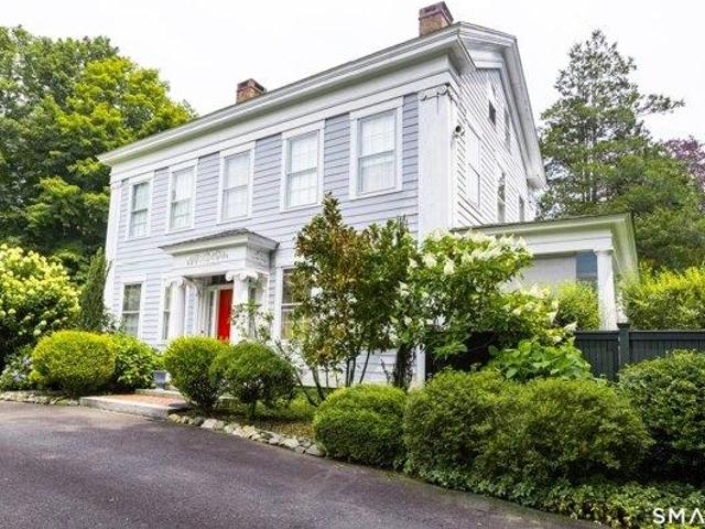 house with 4 bedroom, Newtown CT DLS102314315