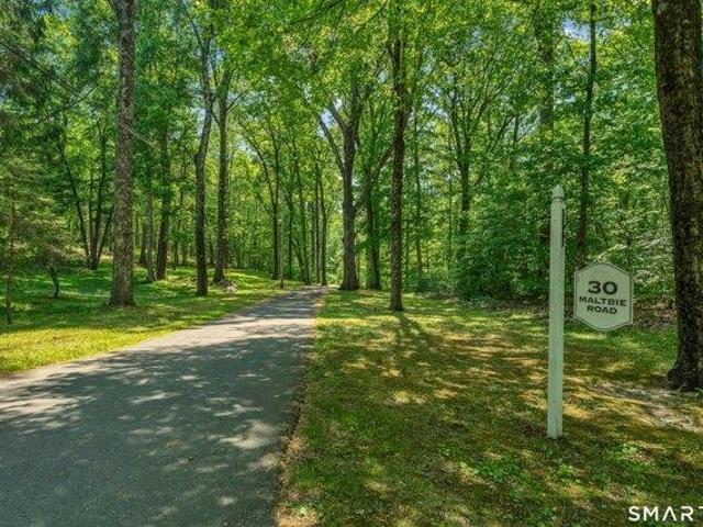 house with 4 bedroom, Newtown CT DLS102583891