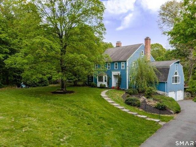 house with 4 bedroom, Newtown CT DLS103072326