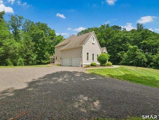 house with 4 bedroom, Newtown CT DS104189926