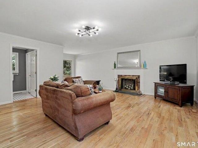 house with 4 bedroom, Newtown CT DS104298487
