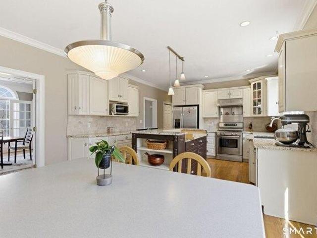 house with 4 bedroom, Newtown CT DS102280555