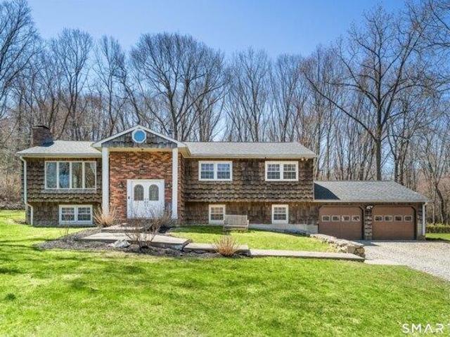 house with 4 bedroom, Newtown CT DS102476958