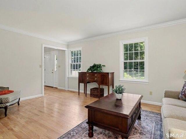house with 4 bedroom, Newtown CT ES104298487