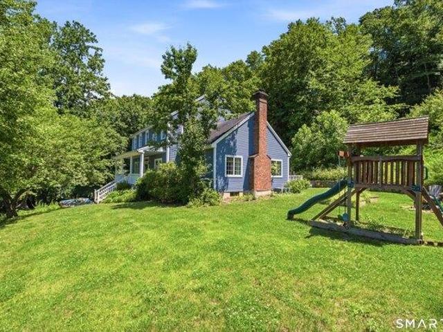 house with 4 bedroom, Newtown CT ES104810998