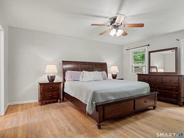 house with 4 bedroom, Newtown CT ES104905601