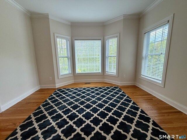 house with 4 bedroom, Newtown CT ES105126760