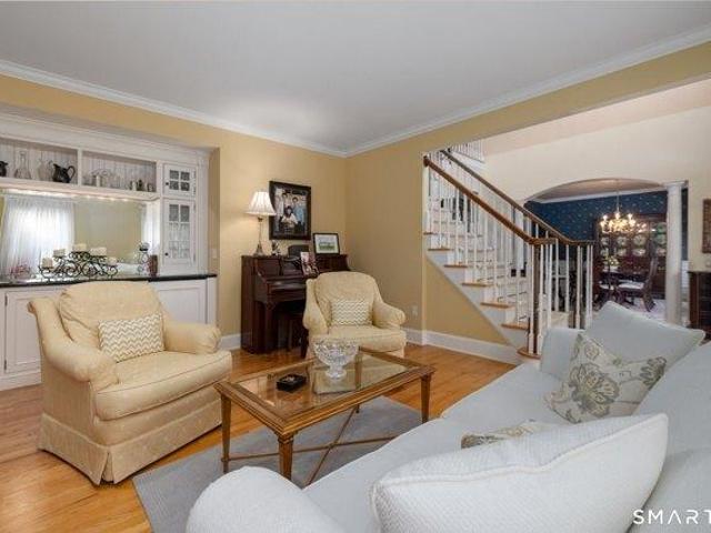 house with 4 bedroom, Newtown CT ES105126908