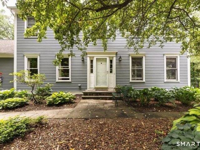 house with 4 bedroom, Newtown CT ES105155784