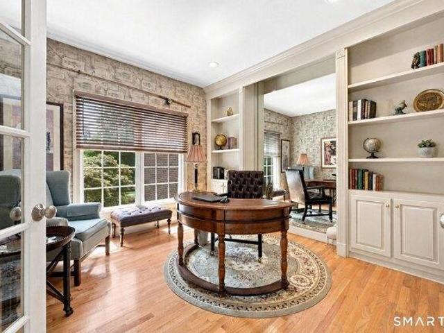 house with 4 bedroom, Newtown CT ES105173480