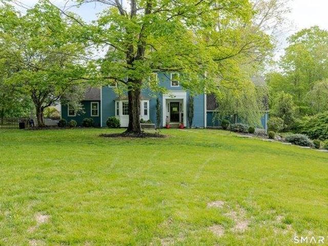 house with 4 bedroom, Newtown CT ES103072326