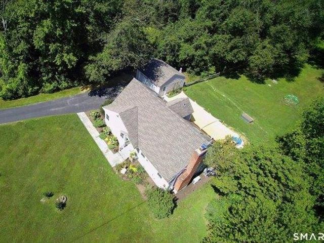 house with 4 bedroom, Newtown CT ES103600375