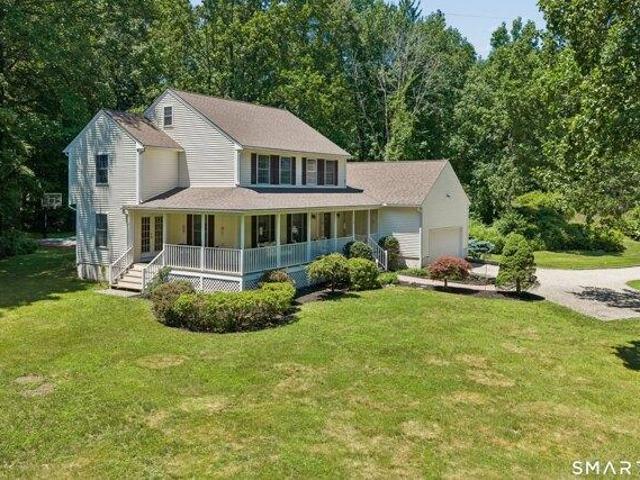 house with 4 bedroom, Newtown CT ES103929509