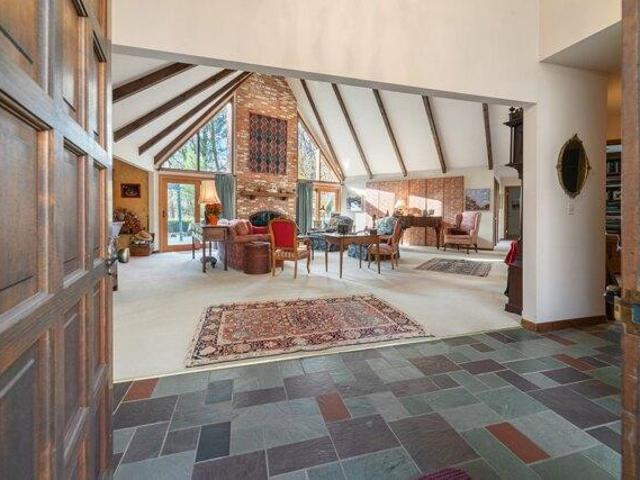 house with 4 bedroom, Newtown CT ES89020744
