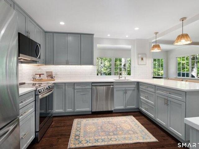 house with 4 bedroom, New Canaan CT DLS102595370