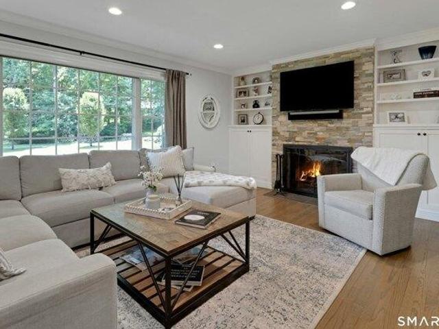 house with 4 bedroom, New Canaan CT DS104150852