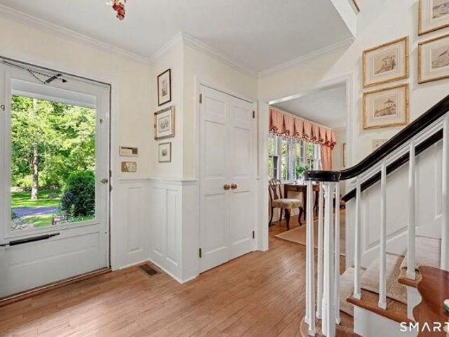 house with 4 bedroom, New Canaan CT ES104869528