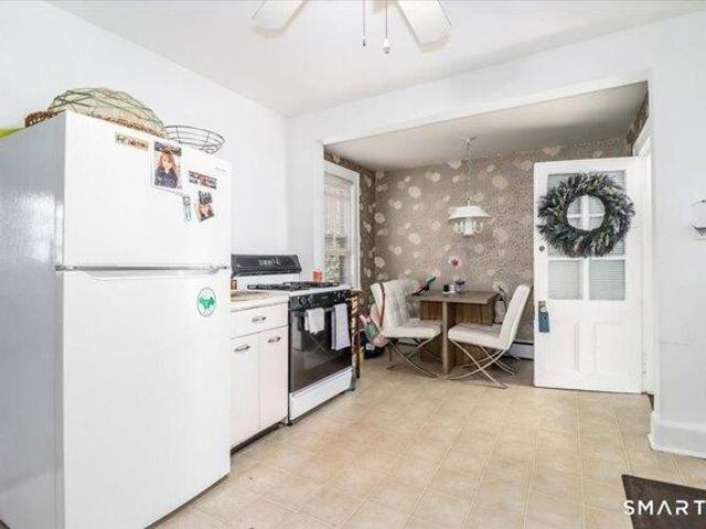 house with 4 bedroom, New Canaan CT ES105204958