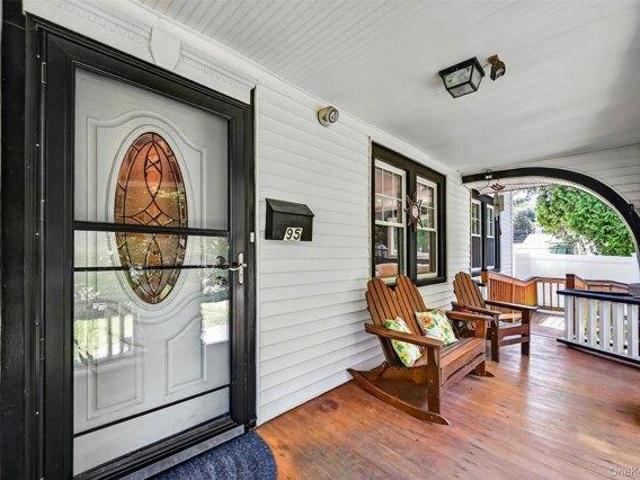house with 4 bedroom, New City NY ES104909539