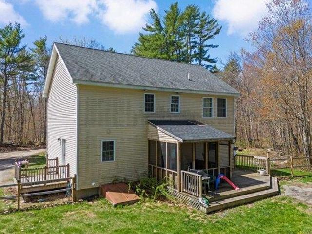 house with 4 bedroom, New Boston NH ES103248493