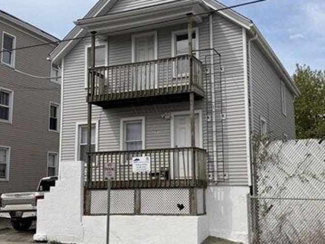 house with 4 bedroom, New Bedford MA DLS102559716