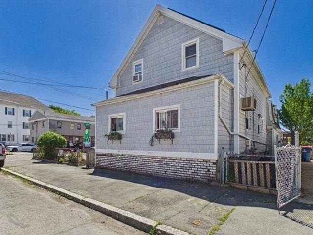 house with 4 bedroom, New Bedford MA DS104232576