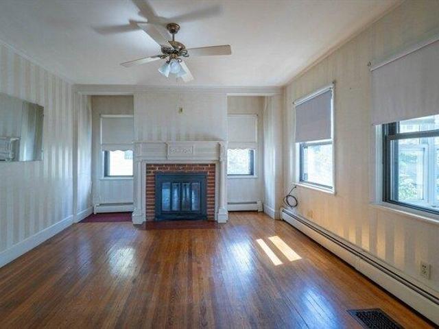 house with 4 bedroom, New Bedford MA DS104376673
