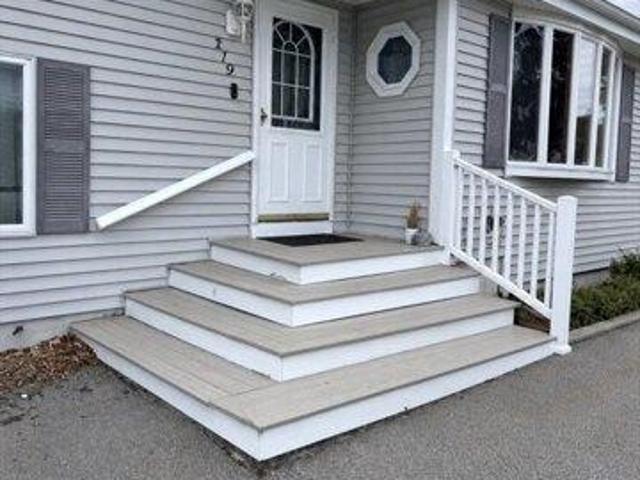 house with 4 bedroom, New Bedford MA ES103493941