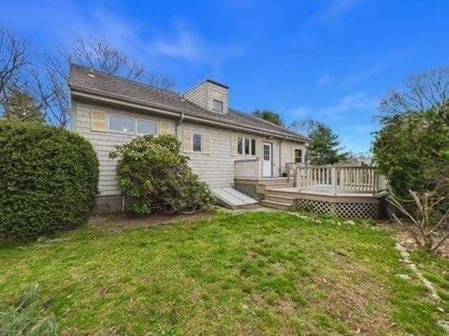 house with 4 bedroom, New Bedford MA ES103495517