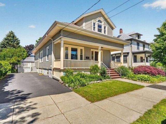 house with 4 bedroom, New Bedford MA ES103848833