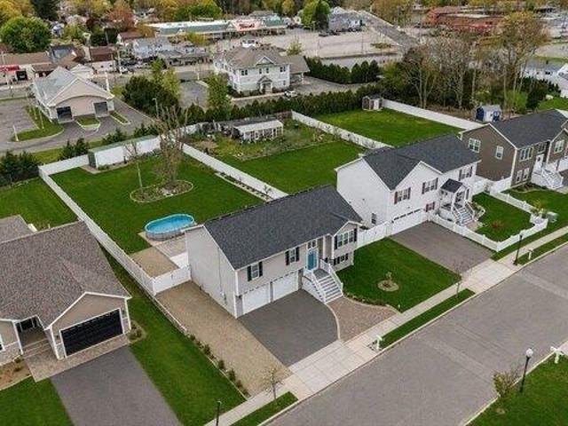 house with 4 bedroom, New Bedford MA ES104296981