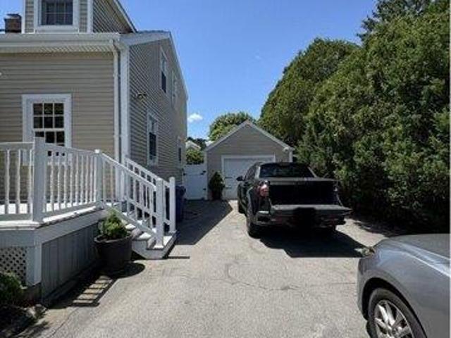 house with 4 bedroom, New Bedford MA ES104788929