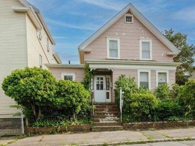 house with 4 bedroom, New Bedford MA ES104834407