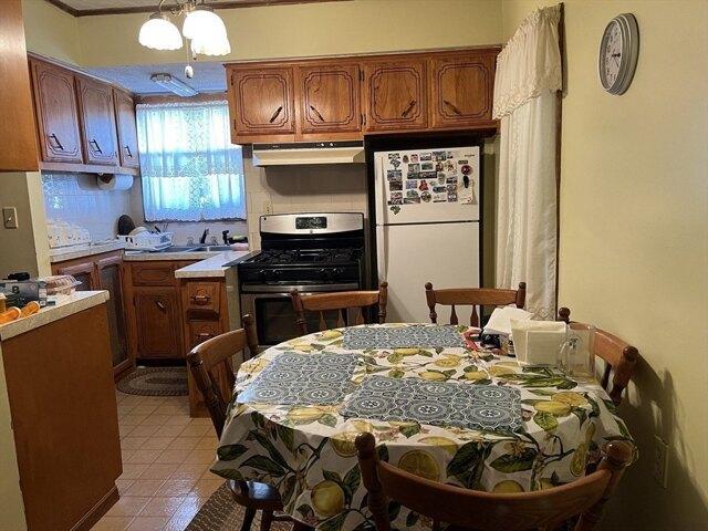 house with 4 bedroom, New Bedford MA ES105093327