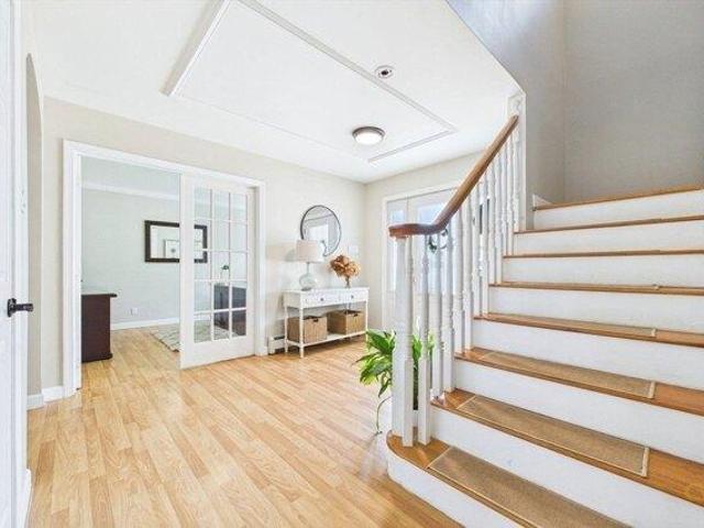 house with 4 bedroom, New Bedford MA ES105094916