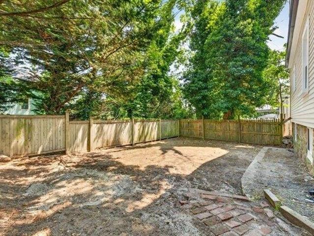 house with 4 bedroom, New Bedford MA ES105105089