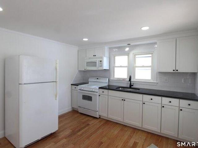 house with 4 bedroom, New Britain CT DLS101173016