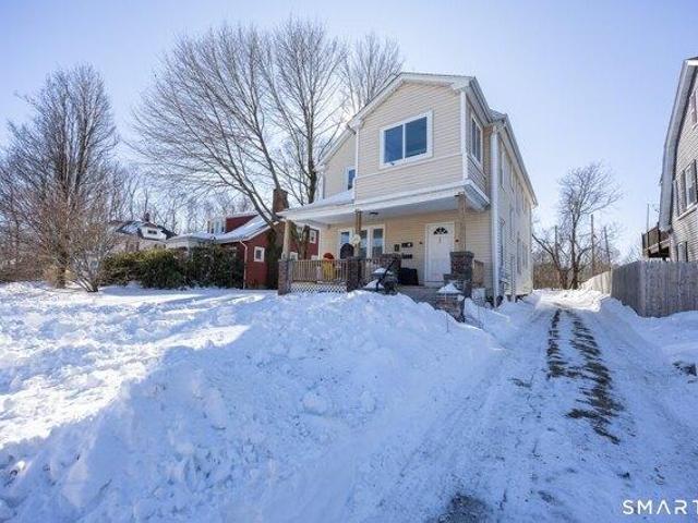 house with 4 bedroom, New Britain CT DS102529313