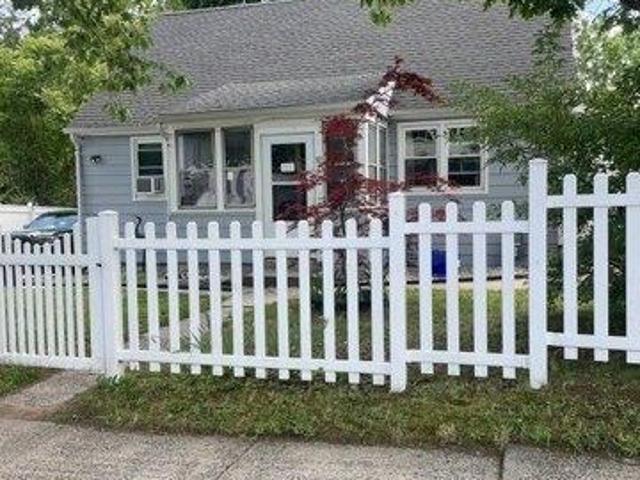 house with 4 bedroom, New Britain CT DS103967149