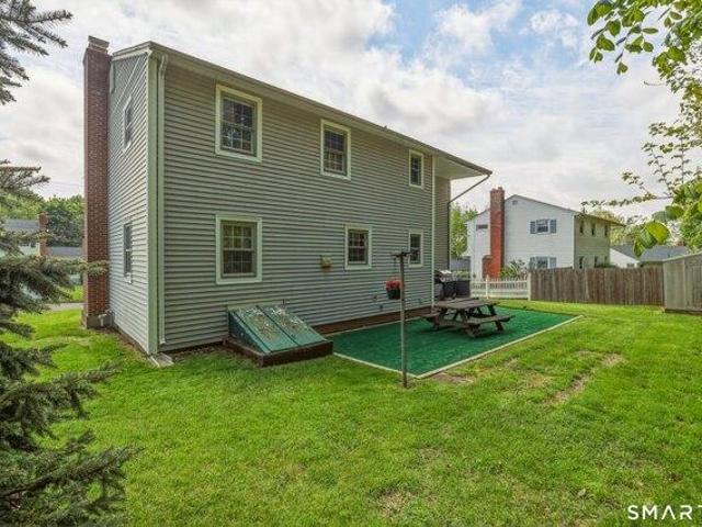 house with 4 bedroom, New Britain CT DS103967380