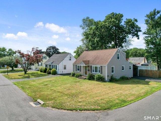 house with 4 bedroom, New Britain CT DS104152235