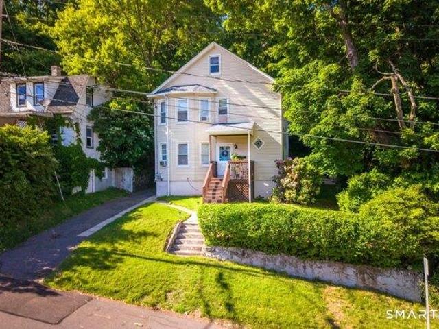 house with 4 bedroom, New Britain CT DS104406682