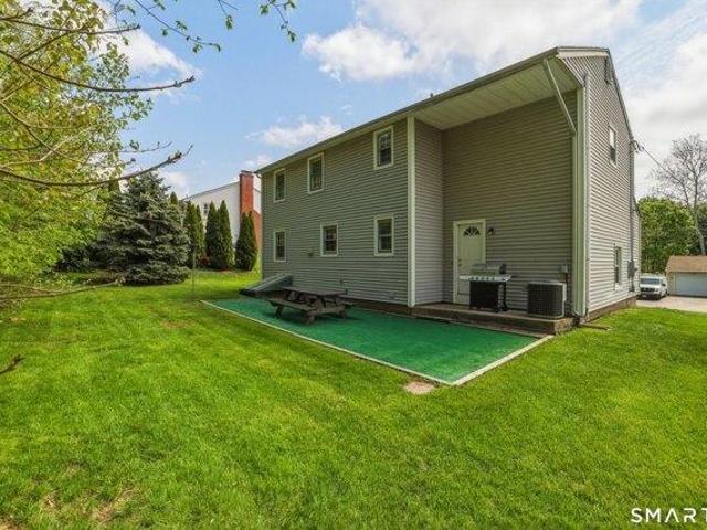 house with 4 bedroom, New Britain CT ES103435672