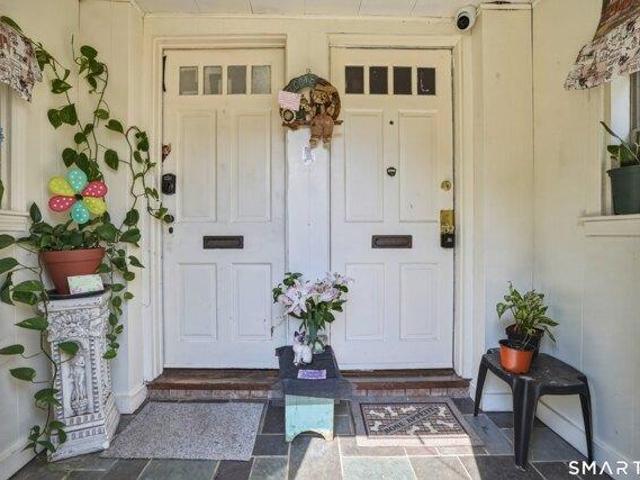 house with 4 bedroom, New Britain CT ES103966489