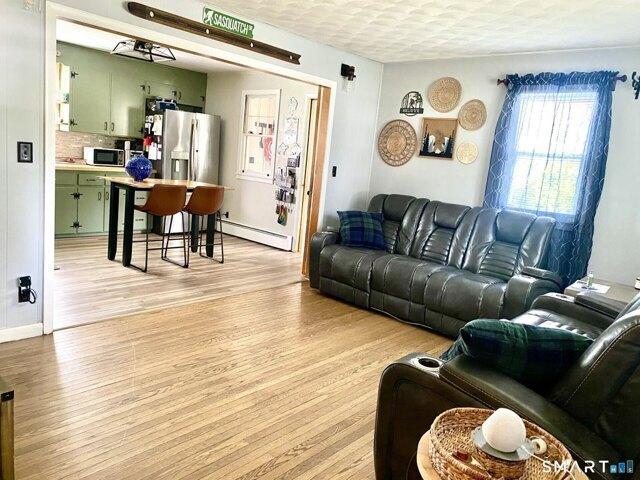 house with 4 bedroom, New Britain CT ES105105503