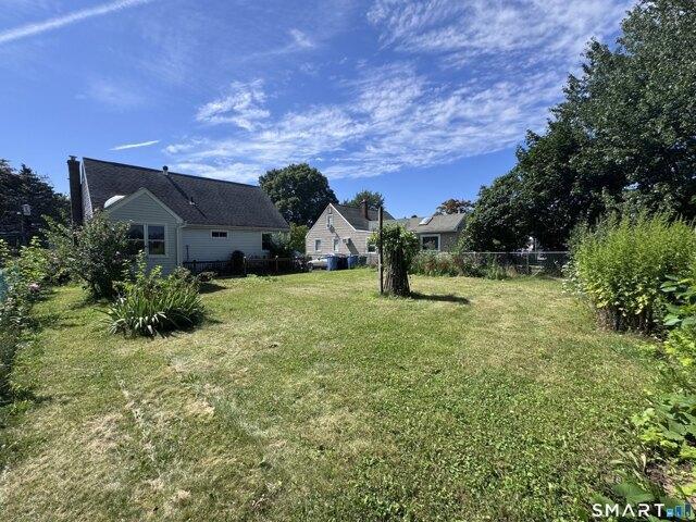 house with 4 bedroom, New Britain CT ES105113583