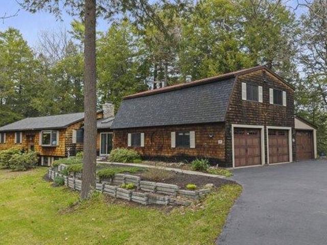 house with 4 bedroom, New Gloucester ME ES103850384