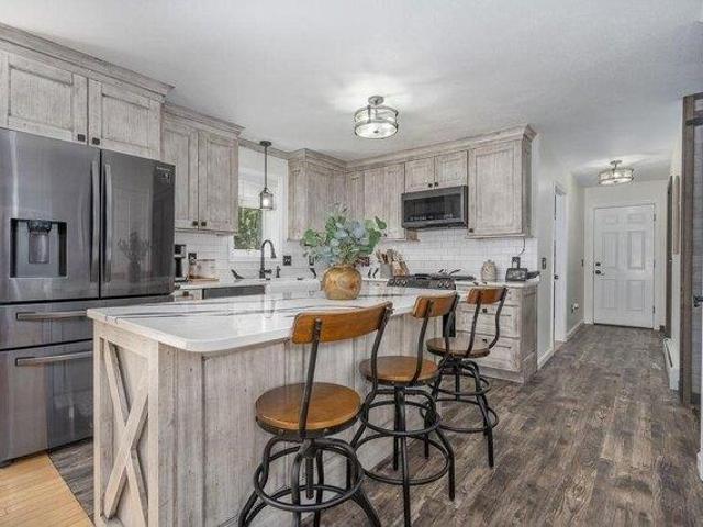 house with 4 bedroom, New Durham NH ES105190689
