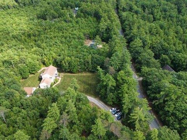 house with 4 bedroom, New Durham NH ES105205226