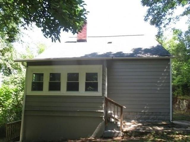 house with 4 bedroom, New Eagle PA ES104908845